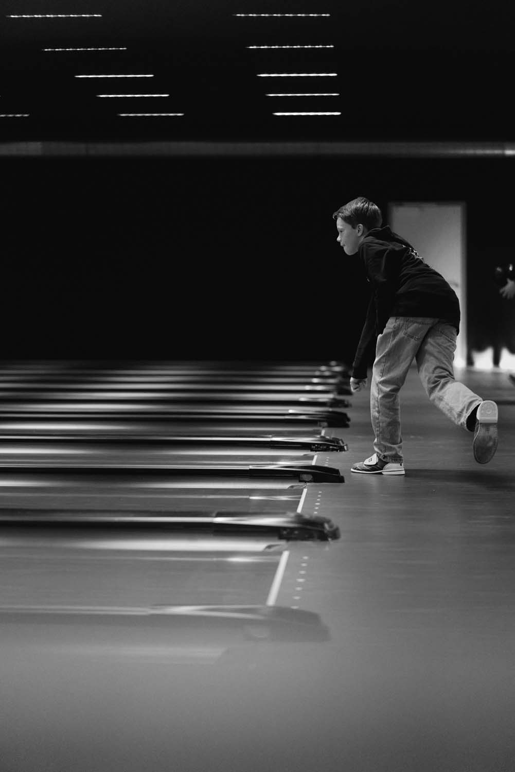 Bowling with the class in Brussels. A school outing full of fun at ...